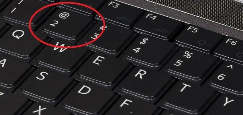 ¿Cómo hacer o escribir la ARROBA ( @ ) en teclado PC o Portátil?